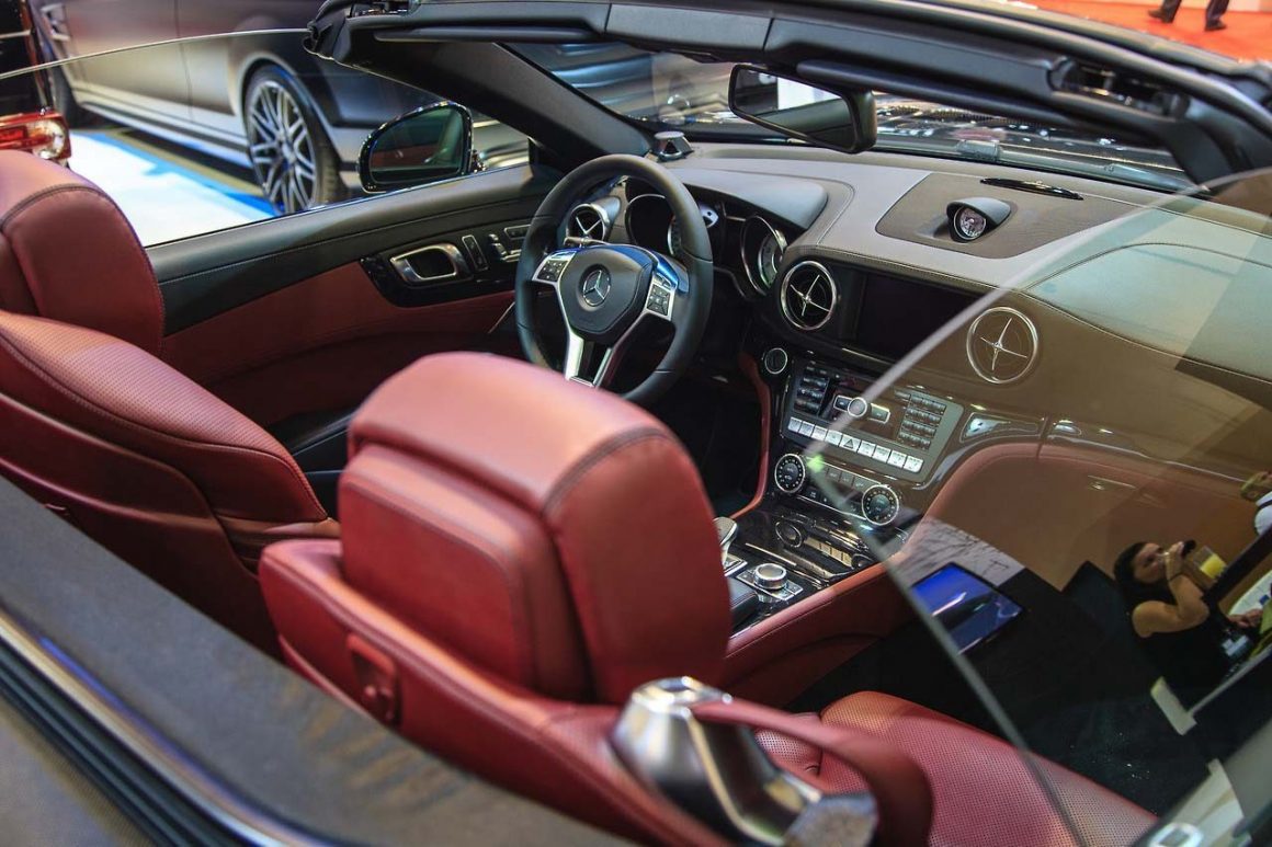 PHOTOS: 2013 Qatar Motor Show introduces first Arab supercar - Doha ...