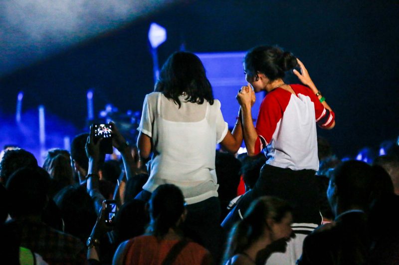 PHOTOS: Thousands cheer on Ed Sheeran performance in Qatar - Doha News ...
