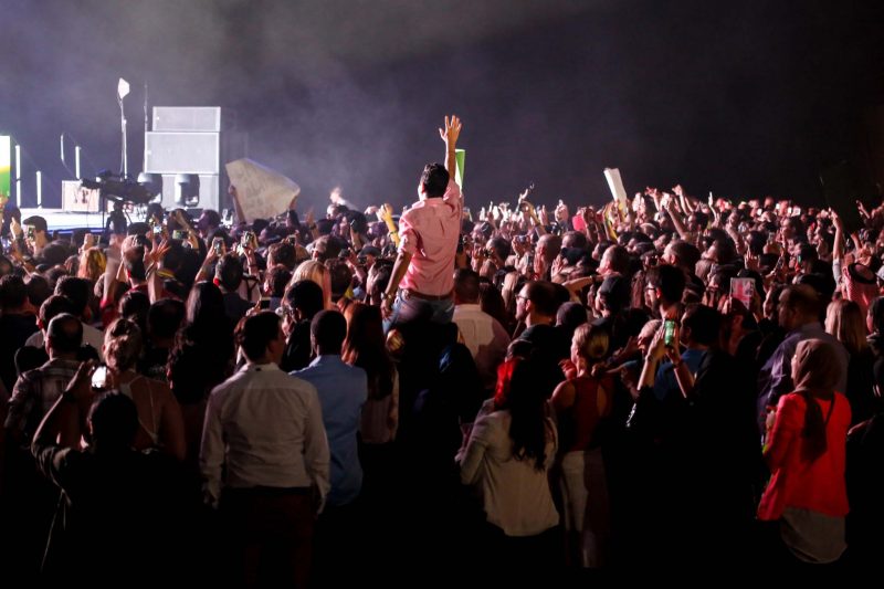 PHOTOS: Thousands cheer on Ed Sheeran performance in Qatar - Doha News ...