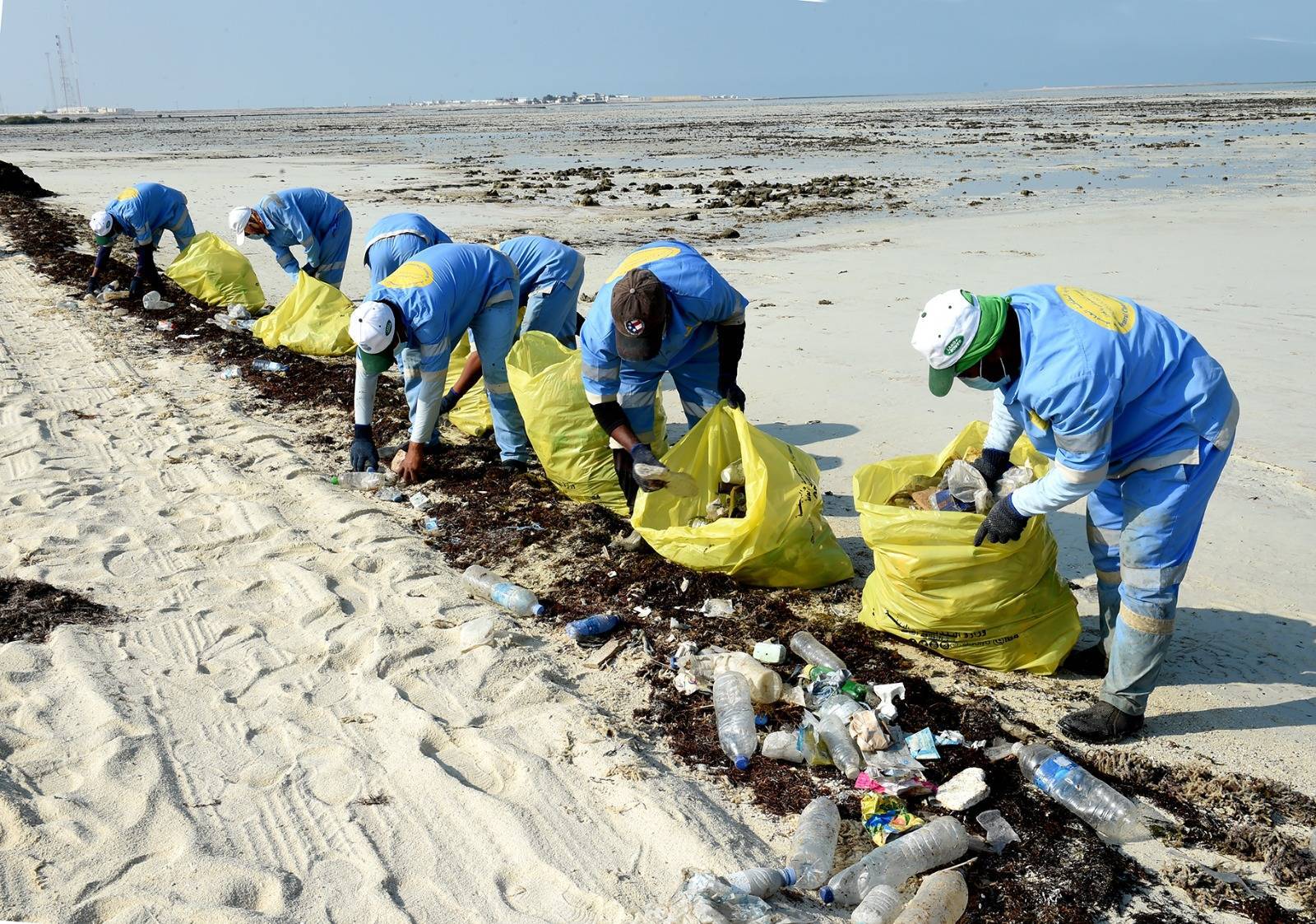 Beach Cleaning Campaign Archives Doha News Qatar Beach Cleaning Campaign Archives Doha News Qatar