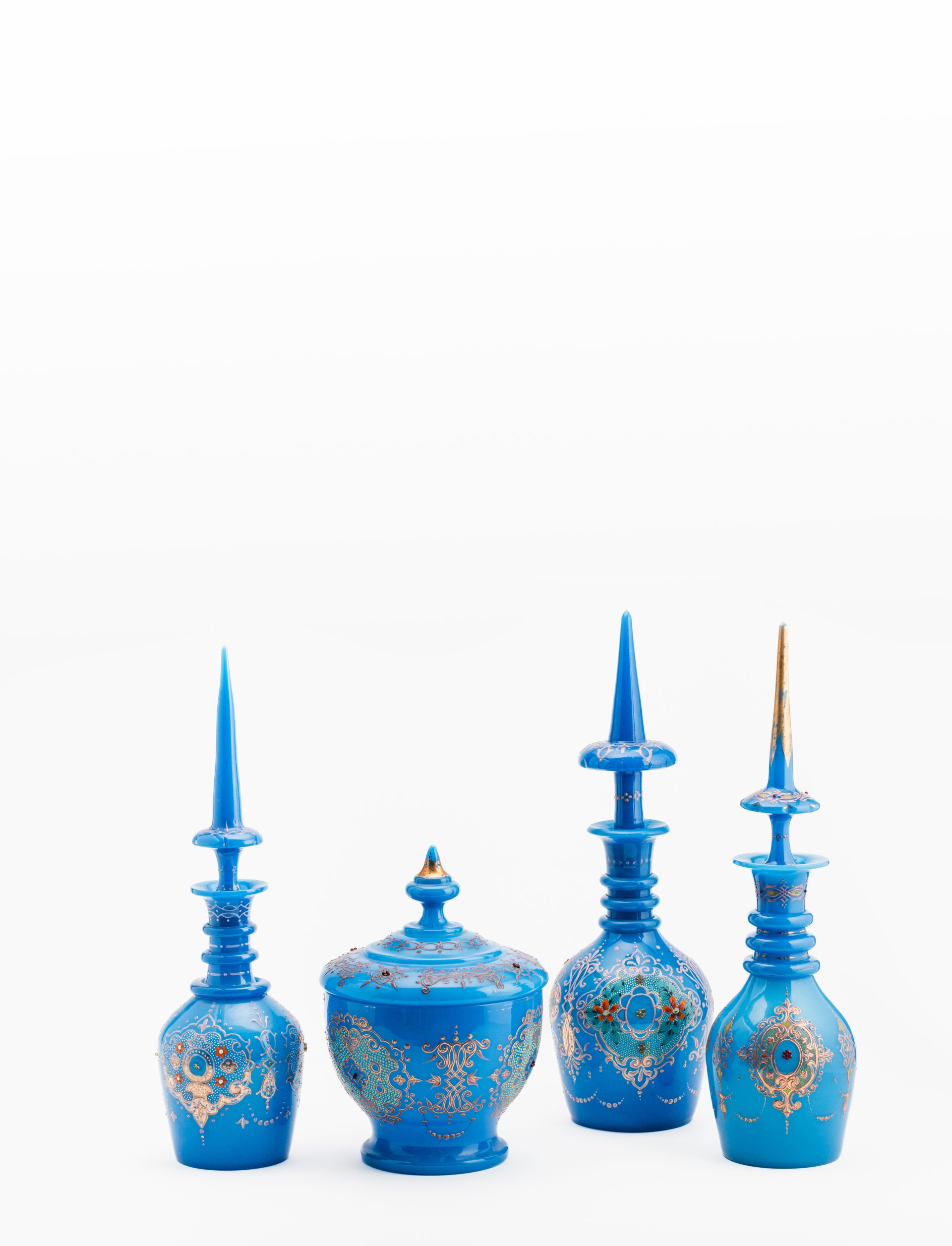 AlBahie to host auction for Islamic art & European antiques - Doha News ...