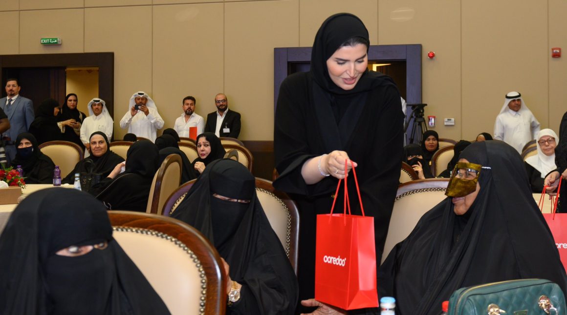 Qatar honours more than 200 seniors at Ehsan's centre for elderly care ...