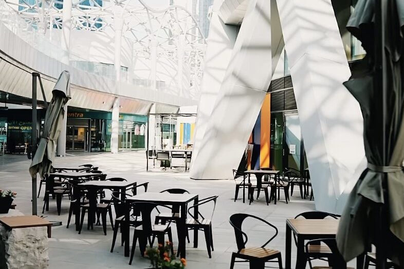 Five outdoor places with air-conditioning in Doha to beat the summer ...